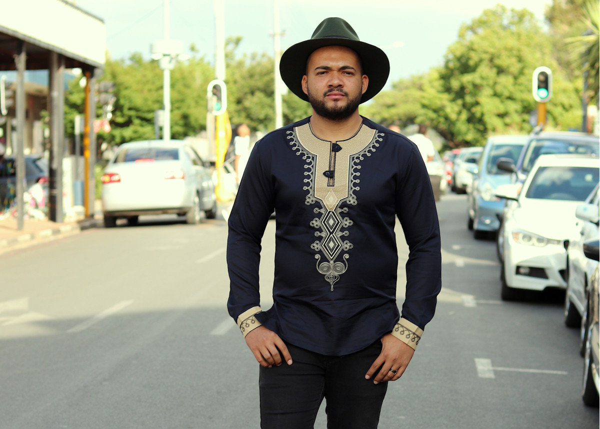 IN· FLO·R ES· CENCE | The Showroom